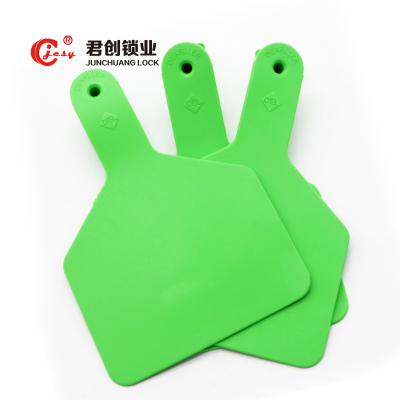 China TPU Animal Ear Tags for Cattle Sheep Horses 77x115mm Custom Colors Laser Marking for sale