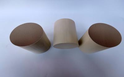 China HC CO NOx Automotive Catalysts Automobile Catalytic Converter Chemistry Euro V VI for sale