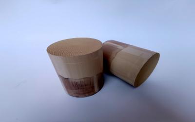China SCR LNT Lean Nox Trap Catalyst On Vehicle Exhaust Catalyst Universal Euro Four Five Six for sale