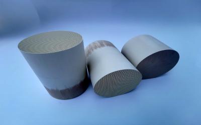 China Compressed Natural Gas Cng Buses Oxidation Catalyst For Natural Gas Engines 300 400 600 CPSI for sale