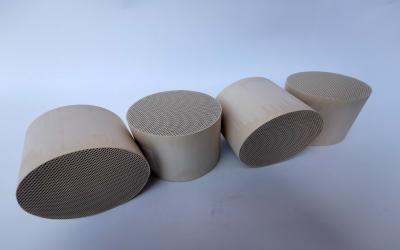 China Euro IV Euro 4 Dpf Filter Euro Car Parts Diesel Fuel Particulate Filter 300CPSI 350CPSI for sale