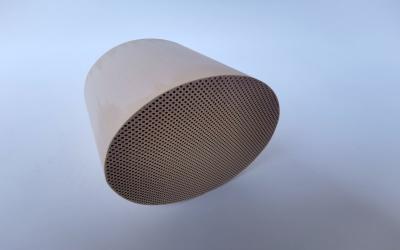 China Diesel Oxidation Catalytic Converter On Diesel Truck for sale