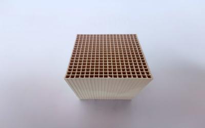 China Alumina Honeycomb Ceramic Catalyst Substrate Manufacturers for sale