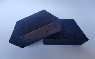 China Gasoline Vehicles Alumina Honeycomb Catalyst Substrate Material Euro 4 5 6 for sale