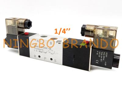 China 4V330C-08 1/4'' Closed Center 5 Way 3 Position Pneumatic Solenoid Valve for sale