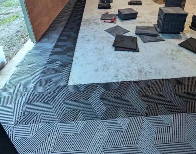 China Commercial Interlocking Garage Tile Vinyl Garage Floor Tile UV Resistant for sale