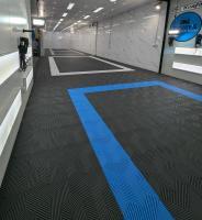 China 18mm Waterproof 3D Garage Floor Tiles 15.75x15.75in Interlocking Plastic Flooring for sale