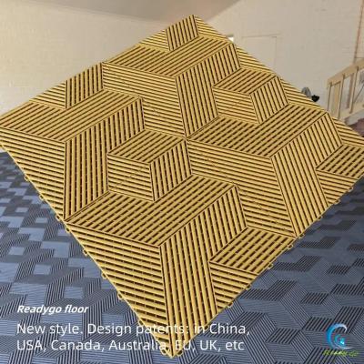 China Interlocking Garage Floor Tile 0.7in Thick 2500 Lbs Load Capacity Black 3D Surface for sale