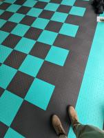 China 18mm Thick Interlocking Diamond Pattern Garage Floor Tiles - 400x400mm Polypropylene Heavy-Duty Flooring for sale