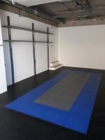 China OEM PVC Interlocking Garage Floor Tiles 498x498x6.5mm Textured Anti-Slip Surface for Workshop & Warehouse for sale