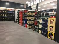 China Waterproof PVC Garage Floor Tile 498x498x6.5mm - Interlocking Anti-Slip Surface for Indoor Outdoor Use for sale