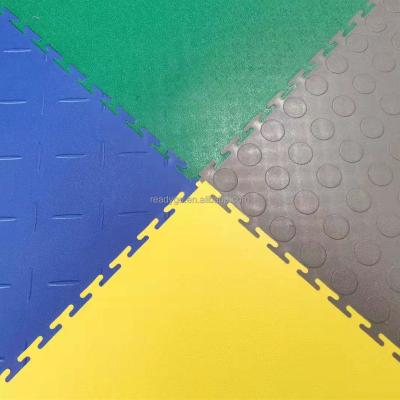 China OEM PVC Interlocking Garage Floor Tiles 498x498x6.5mm Textured Anti-Slip Surface for Workshop & Warehouse for sale