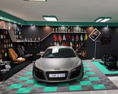 China Readygo RIB400 18mm Polypropylene Interlocking Garage Floor Tiles 400x400mm 2500 lbs Capacity for sale