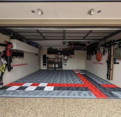 China Anti-Slip Epoxy Garage Floor Tiles with Chemical Resistance - 2 Year Warranty, Multiple Colors Available for sale