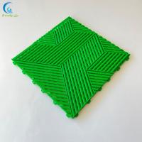 China Interlocking Garage Floor Tiles 400x400mm 18mm Thick 30 Ton Load Capacity Click System for sale