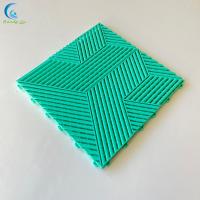 China Black Interlocking Garage Tile 15.75x15.75 Inch 25000 Lbs Load Capacity Heavy Duty Flooring for sale