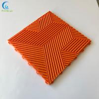 China Interlocking Garage Floor Tiles 400x400mm 18mm Thick 30 Ton Load Capacity Click System for sale
