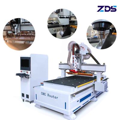 China Woodworking CNC Router Automatic Wood Engraver For Panel Furniture for sale