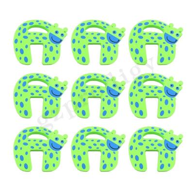 China Multifunctional EVA Finger Pinch Guard For Daycare Doors Giraffe Shape for sale