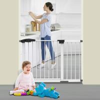 China Adjustable Baby Safety Gate Auto Close Baby Safety  Gate Triple Protection Baby Pet Gate for sale