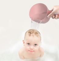 China Plastic With Handle Portable Bath Shampoo Rinse Cup For Baby Hair Wash for sale