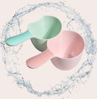 China Plastic With Handle Portable Bath Shampoo Rinse Cup For Baby Hair Wash for sale