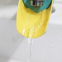 China yellow green Animal Looks Plastic Facuet Extender For Children for sale