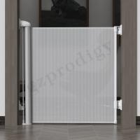 China Double Secure Retractable Baby Gate 55