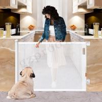China Prodigy Indoor Outdoor Retractable Gate Wall To Banister Retractable Gate Extendable Safety Gate For Dogs for sale