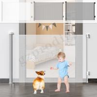 China Prodigy Indoor Outdoor Retractable Gate Wall To Banister Retractable Gate Extendable Safety Gate For Dogs for sale