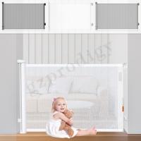 China Extra Wide 140 Inch Retractable Gate Mesh Barrier Expandable Gate For Stairs for sale