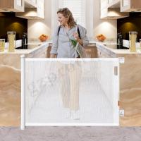China Easy Operation Retractable Stair Gate Extra Wide Double Lock System for sale