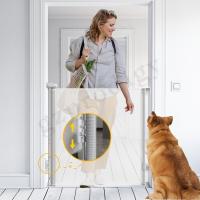 China Easy Operation Retractable Stair Gate Extra Wide Double Lock System for sale