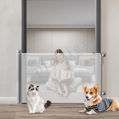 China CPC/EN1930 Punch Free Baby Retractable Gate Extra 120 Inches Pets Mesh Doo Rsafety Gate For Doorway for sale