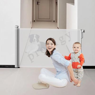 China Extra 55inches No Drilling Baby Retractable Gate Pets Mesh Safety Gate For Stair, Doorway for sale