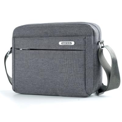 China 3 Colors Men Business Shoulder Bags Waterproof Nylon Casual Black Crossbody Bag for sale