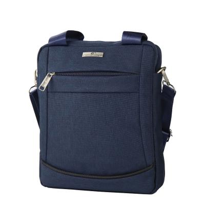 China Polyester Lightweight Nylon Messenger Bag With Handle Waterproof for sale
