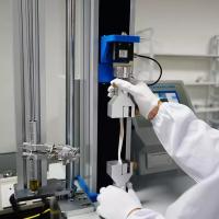 China Single Column Universal Tensile Testing Machine , 220V Tensile Strength Tester for sale