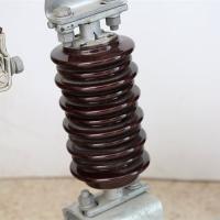 China Safety Vertical Break Disconnect Switch 11KV 630A Porcelain Material Type for sale