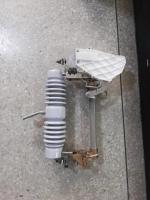China 100Amp 27kv Porcelain Drop Out Fuse Cutout with arc extingquishing chamber for sale