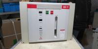 China IEC 12KV Permanent Magnetic Vacuum Circuit Breaker Three Phase for sale