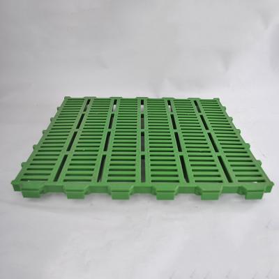 China Blue Green 600*600mm PP Plastic Slatted Floor For Pigs Chicken for sale
