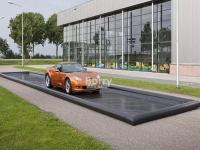 China Heavy Duty Inflatable Car Wash Mat Water Collector Boarding Water Containment Mat for sale