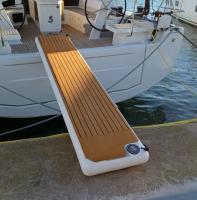 China Outdoor DWF + EVA Material Inflatable Pontoon Gangway Jet Ski Floating Platform Docks for sale