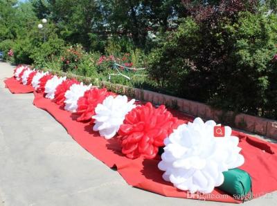 China Multi Color Inflatable Flower Chain  For Wedding Decoration With LED for sale