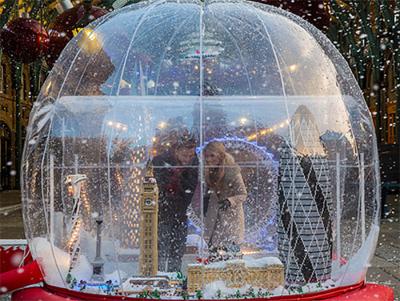 China Outdoor Inflatable Advertising Products Transparent Christmas Snow Globe for sale