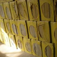 China Industrial Rock Wool Insulation Material Natural Heat Preservation Material for sale