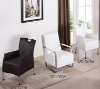China Leather Upholstered Dining Room Arm Chairs Easy Maintenance 565*655*930mm For Living Room for sale