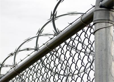 China 50x50mm 1.2 M Chain Link Fencing Hot Dipped Galvanized Top With Barbed Wire for sale