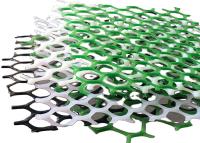China 0.6cm Aperture Green Polypropylene Plastic Mesh Roll UV Resistant for Gabion Box for sale